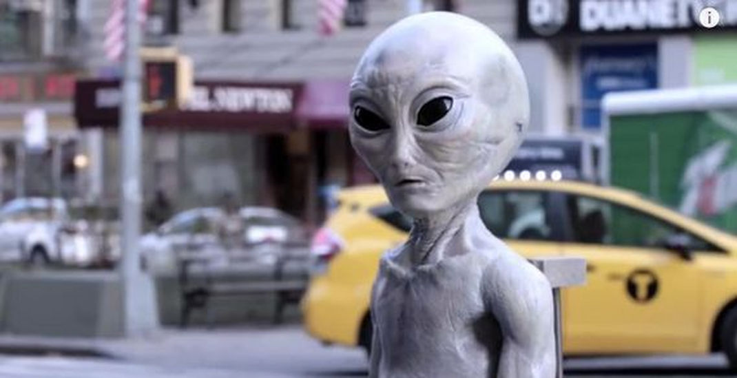Les aliens envahissent New-York pour la campagne promo de X-files ...