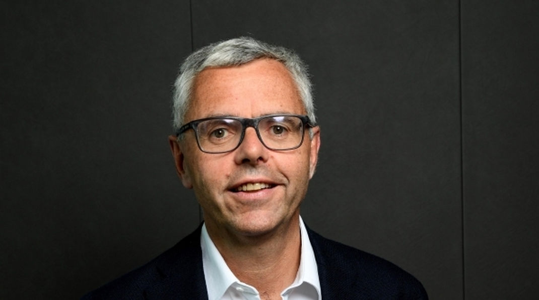 Michel Combes quitte la direction de SoftBank Group International... 5 ...