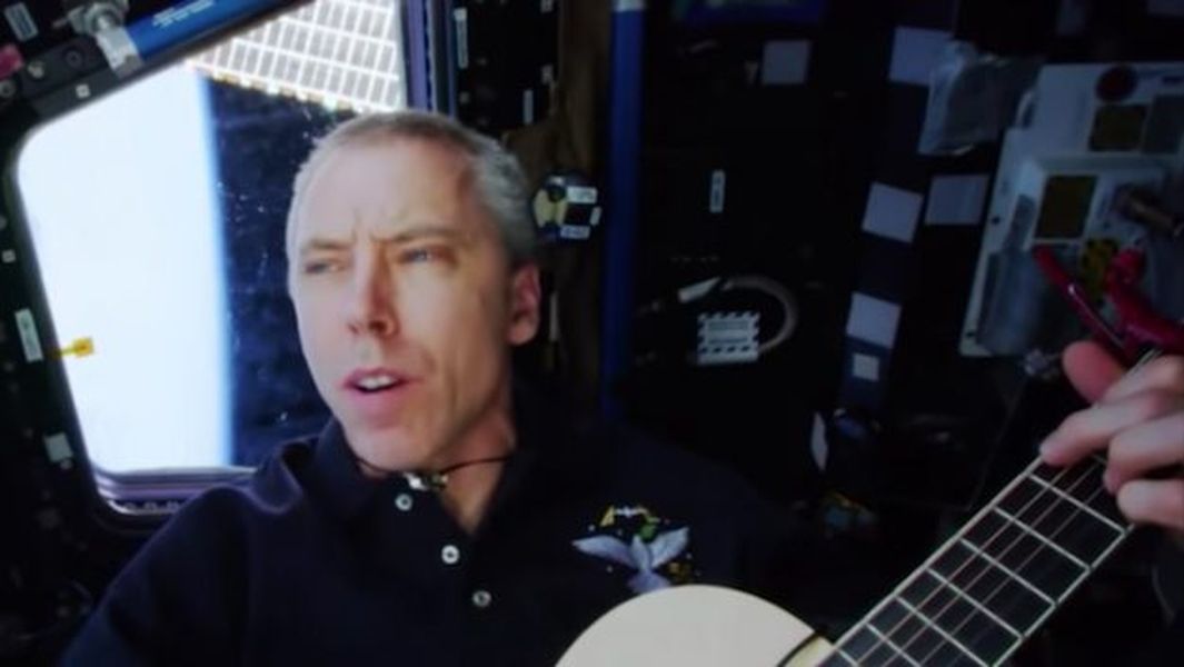 L'astronaute Drew Feustel quitte l'ISS en chanson (et c'est beau ...