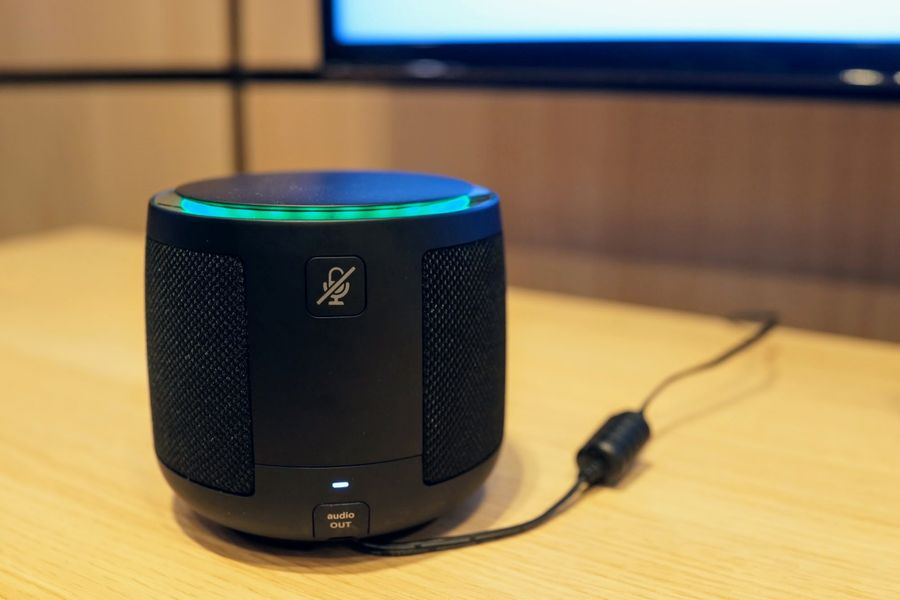 [Show Hello] La réplique d'Orange : assistant Djingo, Maison connectée ...