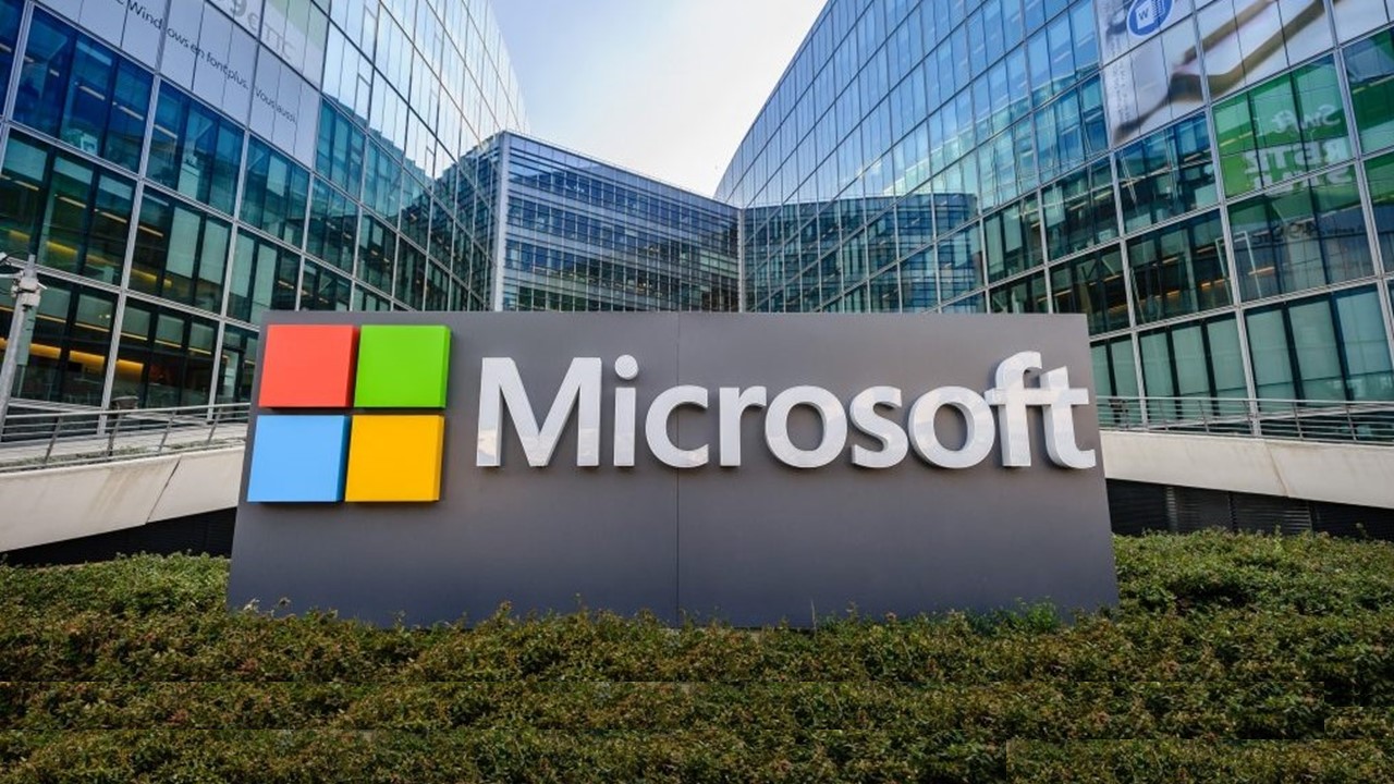 Intelligence artificielle : Microsoft et d’autres promettent une IA ...