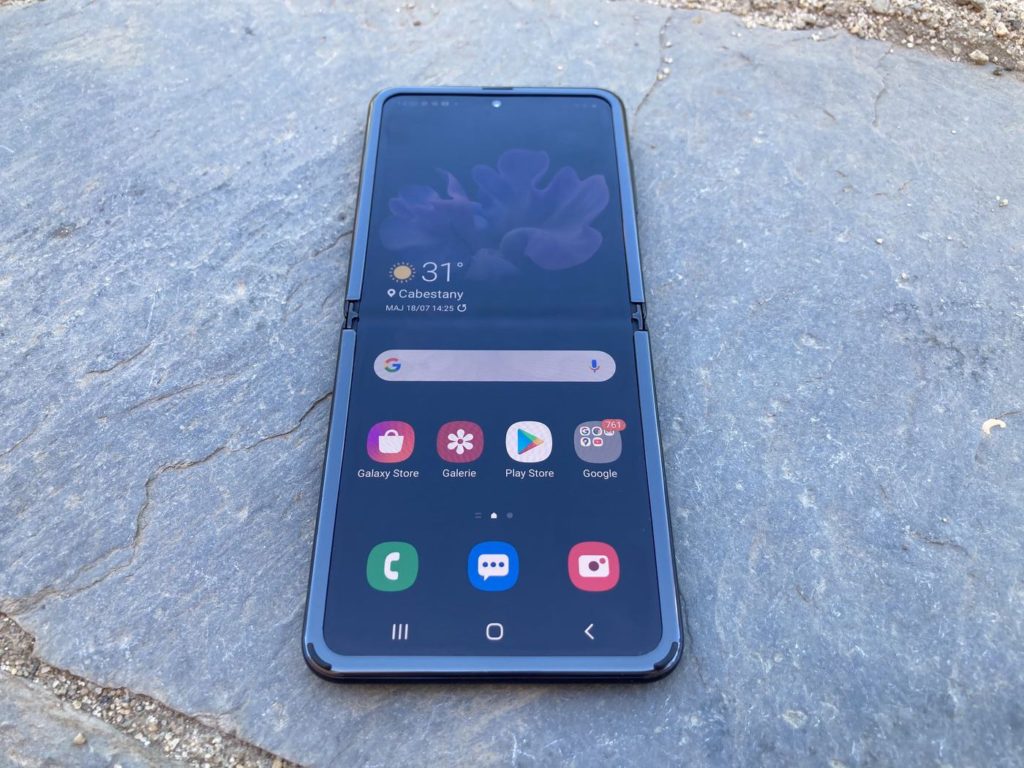 [Test] Samsung Galaxy Z Flip : les avantages du mobile à clapet, le ...