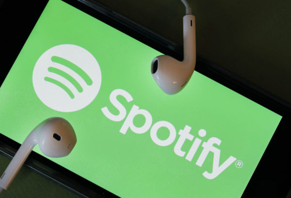 Spotify lance des articles de magazines à écouter - KultureGeek