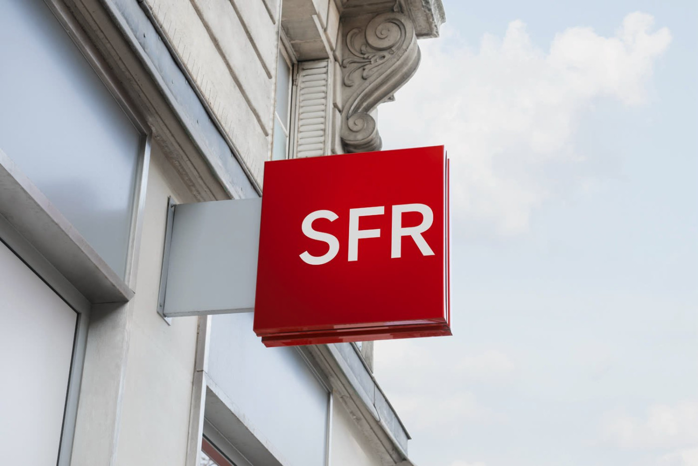 Rachat de SFR : l'État se dit attentif à la "protection du consommateur ...