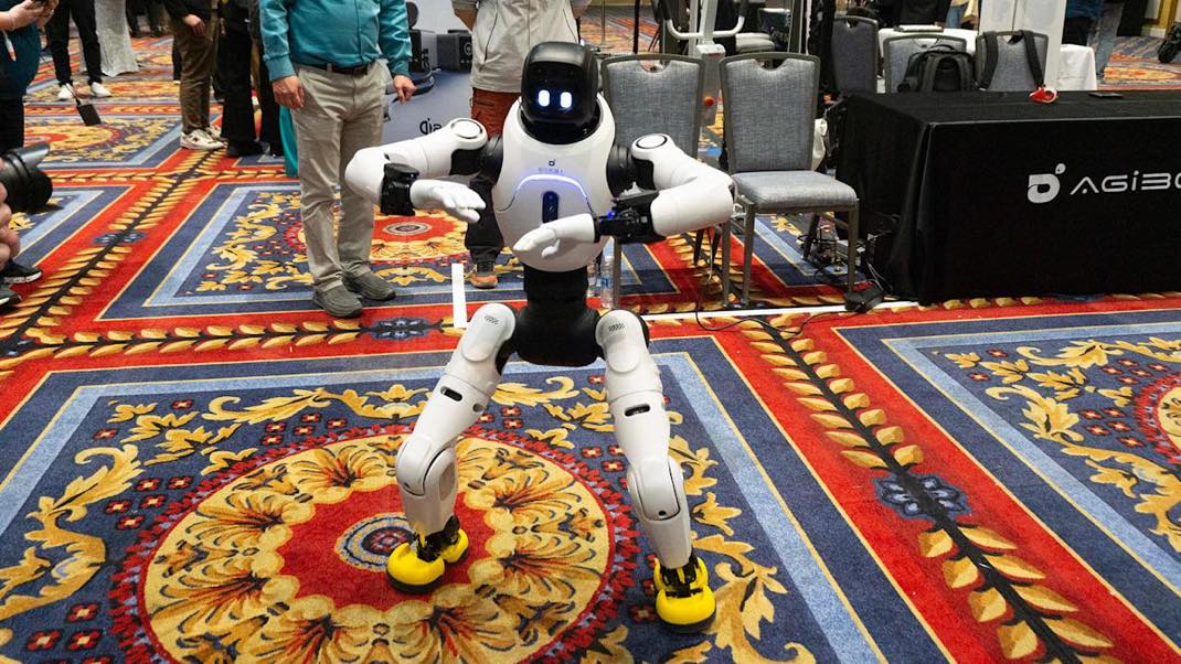 [CES 2026] Agibot fait sensation avec ses robots humanoïdes A2 et X2 ...